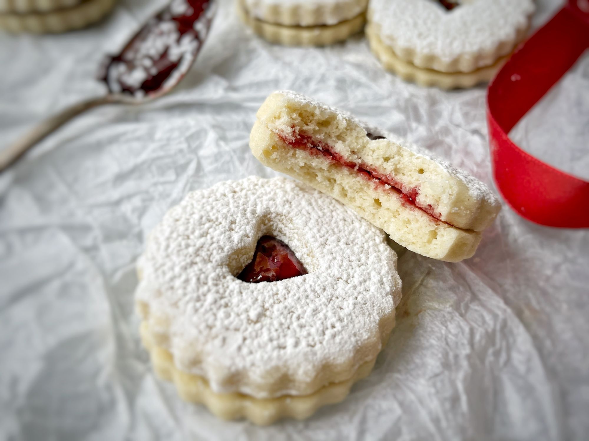 Vegan Jam Sandwich Cookies - The Quaint Kitchen